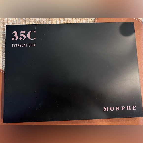 Morphe | Makeup | Morphe 35c Everyday Chic Artistry Palette And Morphe ...
